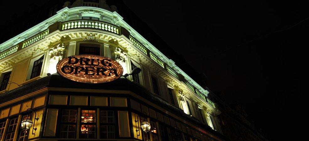 DRUG OPERA - LES CAVES DU DRUG OPERA - Restaurant Grillades - Bruxelles ...